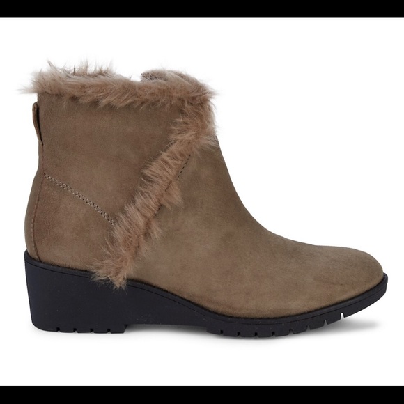 me too | Shoes | Adam Tucker Me Too Booties | Poshmark